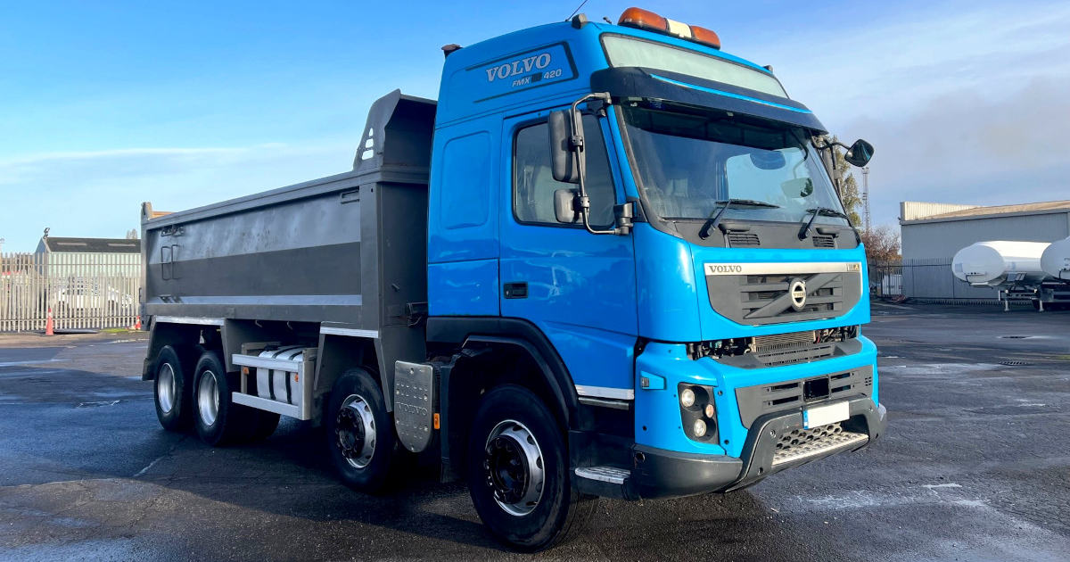 Rigid Trucks | Clugston International Trading